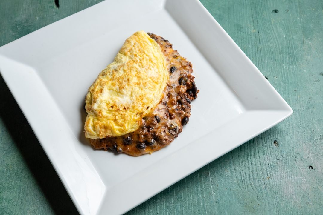 Chili Cheese Omelette | Georgia's Restaurant