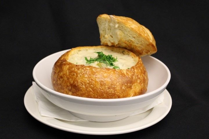 McMenamins Gearhart Hotel - Roadhouse Crispy Chicken Sandwich