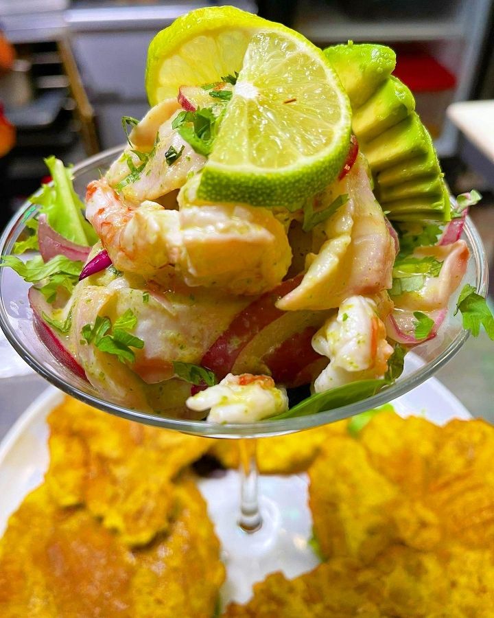 12906 Madison Ave - Choripan