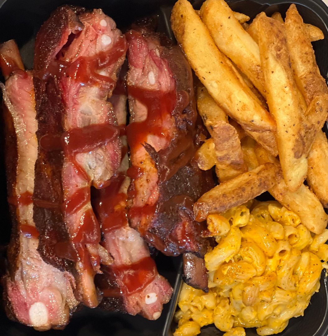 Smokin Rev and Lady Q's Gourmet Barbeque 611 Beverly Rancocas Road | Toast