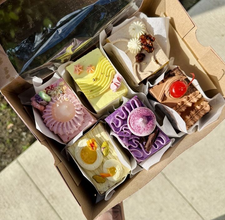 Paper Cake Shop - BANANA BLACK SESAME CARAMEL