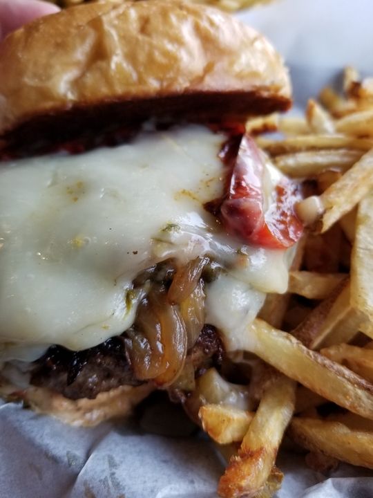 Joey's Kendal Tavern - chicken bacon pull apart