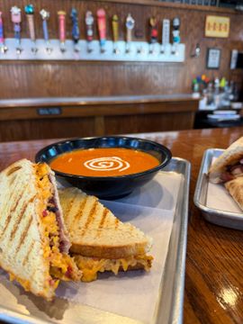 The Casual Pint of Northshore - Brisket Hop Pocket