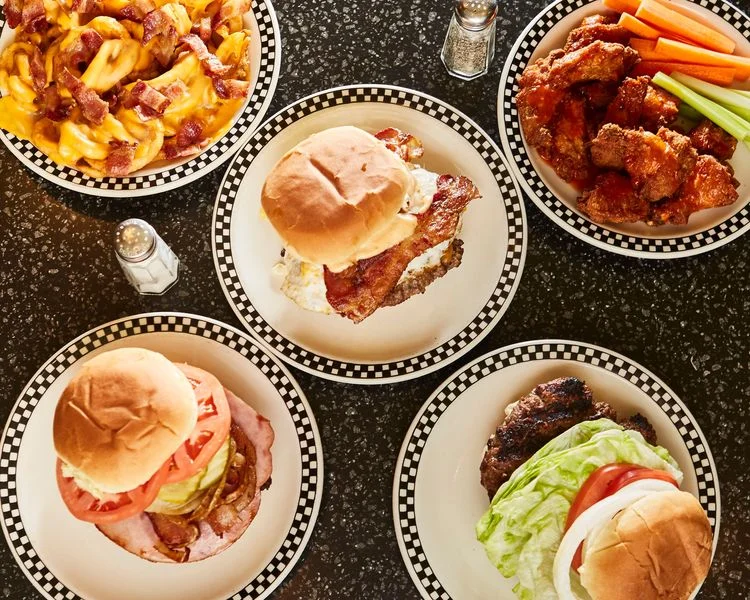 2821 Bransford Avenue - Caprese Burger