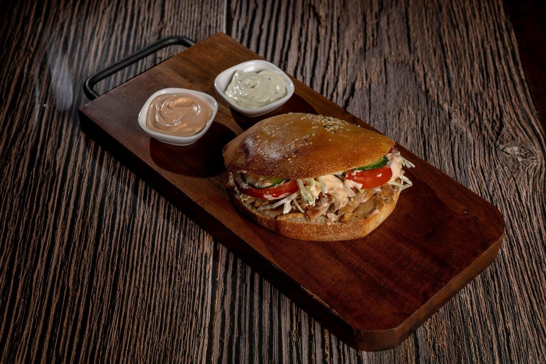 7300 Sunset Blvd - DOUBLE SMASH BURGER