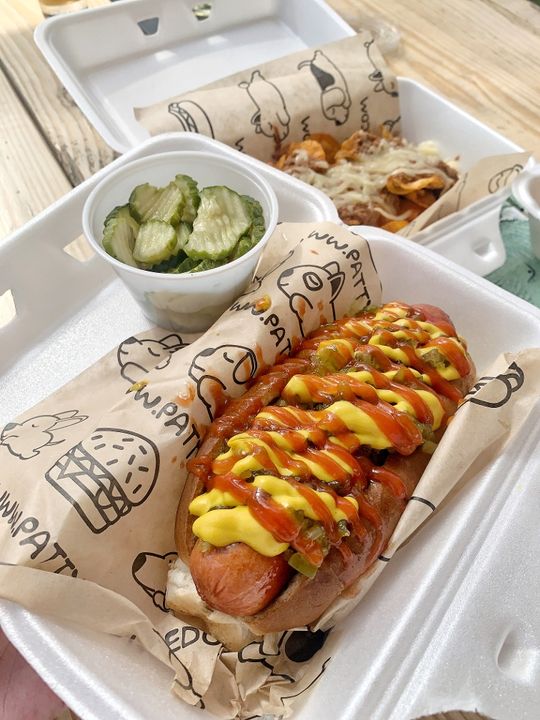 Patty & The Dogs | Toast