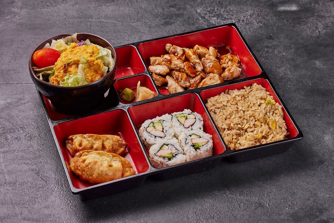 Japan Inn - Doral - SAKURA ROLL