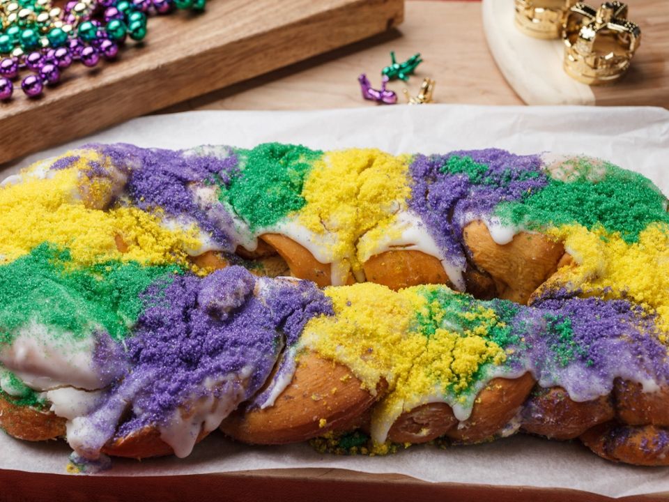 # 7 Belle Chasse Hwy - Med Traditional Baked King Cake