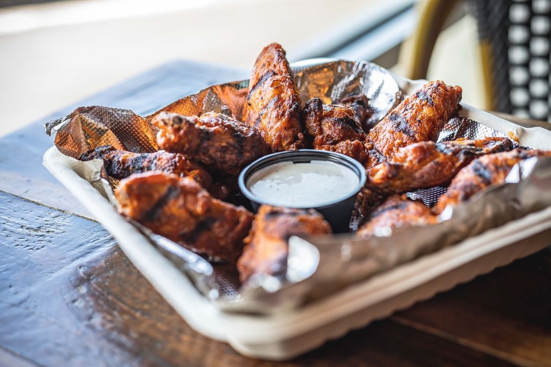 Bomb Taco - Papillion 120 Olson Drive - Traditional Wings