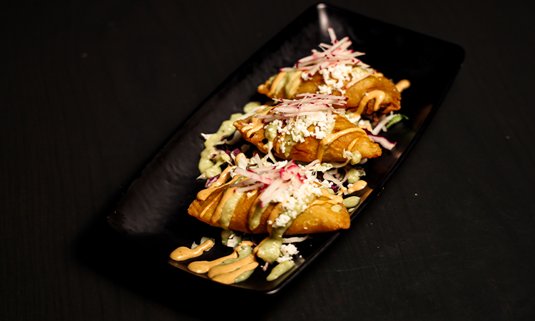 Que Vida Tacos - Topo Chico Sparkling Water