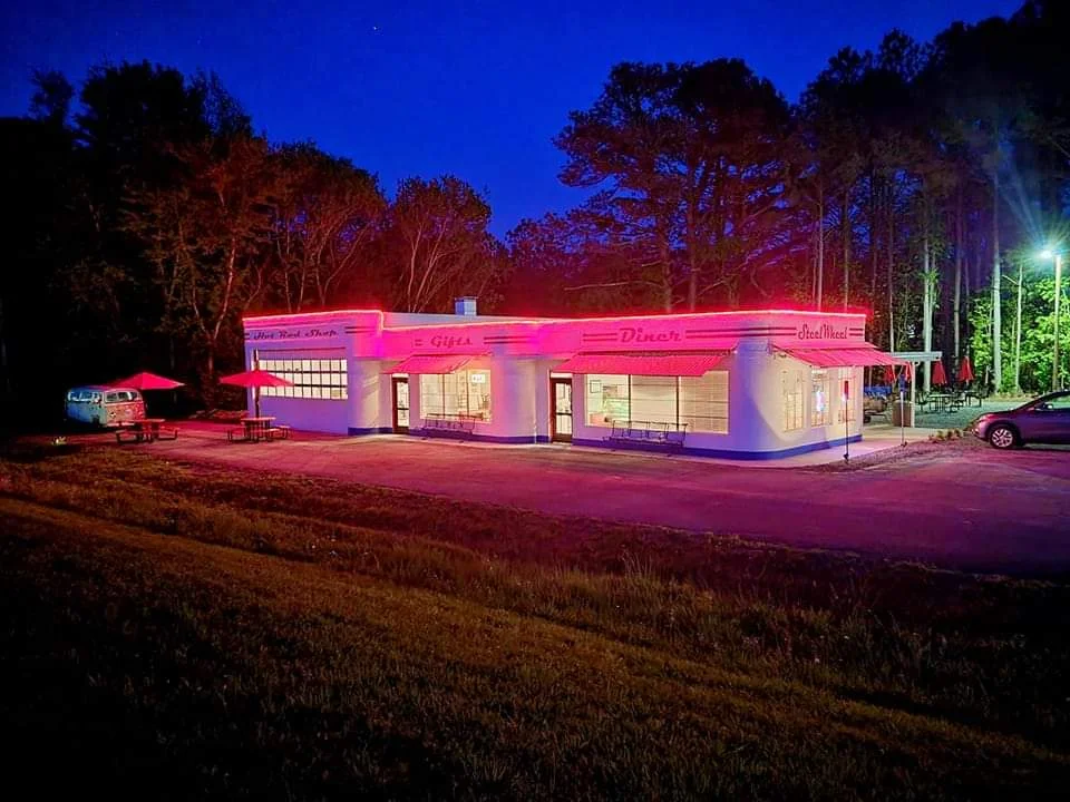 Steelwheel Corner - Smoked Wings