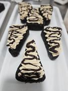 JoJo's Bakery - Salted caramel cheesecake bar