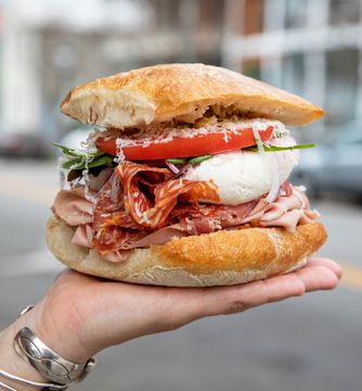 976 Houston Northcutt #J - The Pass Caprese