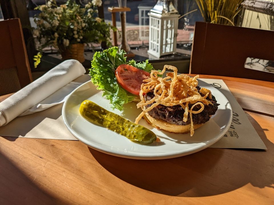 Brewer's Alley - BAKED BRIE & JAM