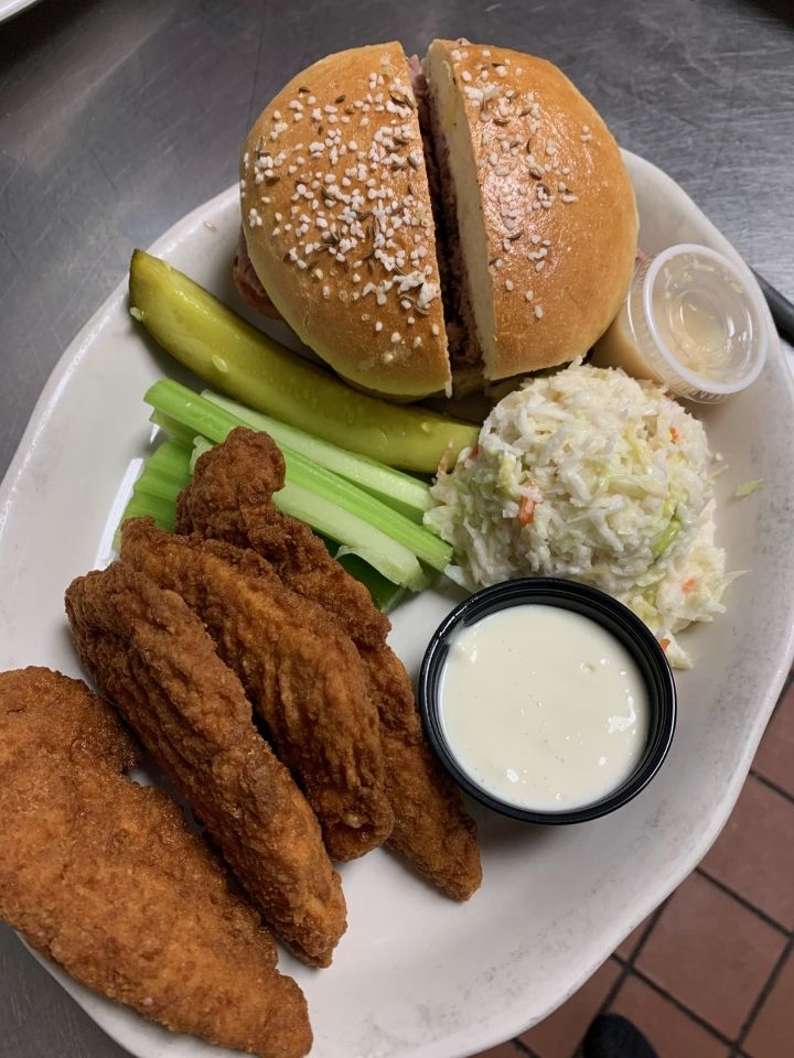 French Pub - Fire Cracker Chix Sand