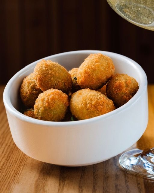 Chomp Warren | Toast