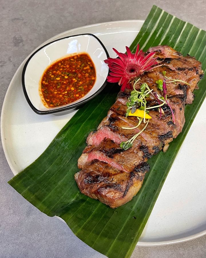 KRA-POW Thai Eatery | Whittier | Toast