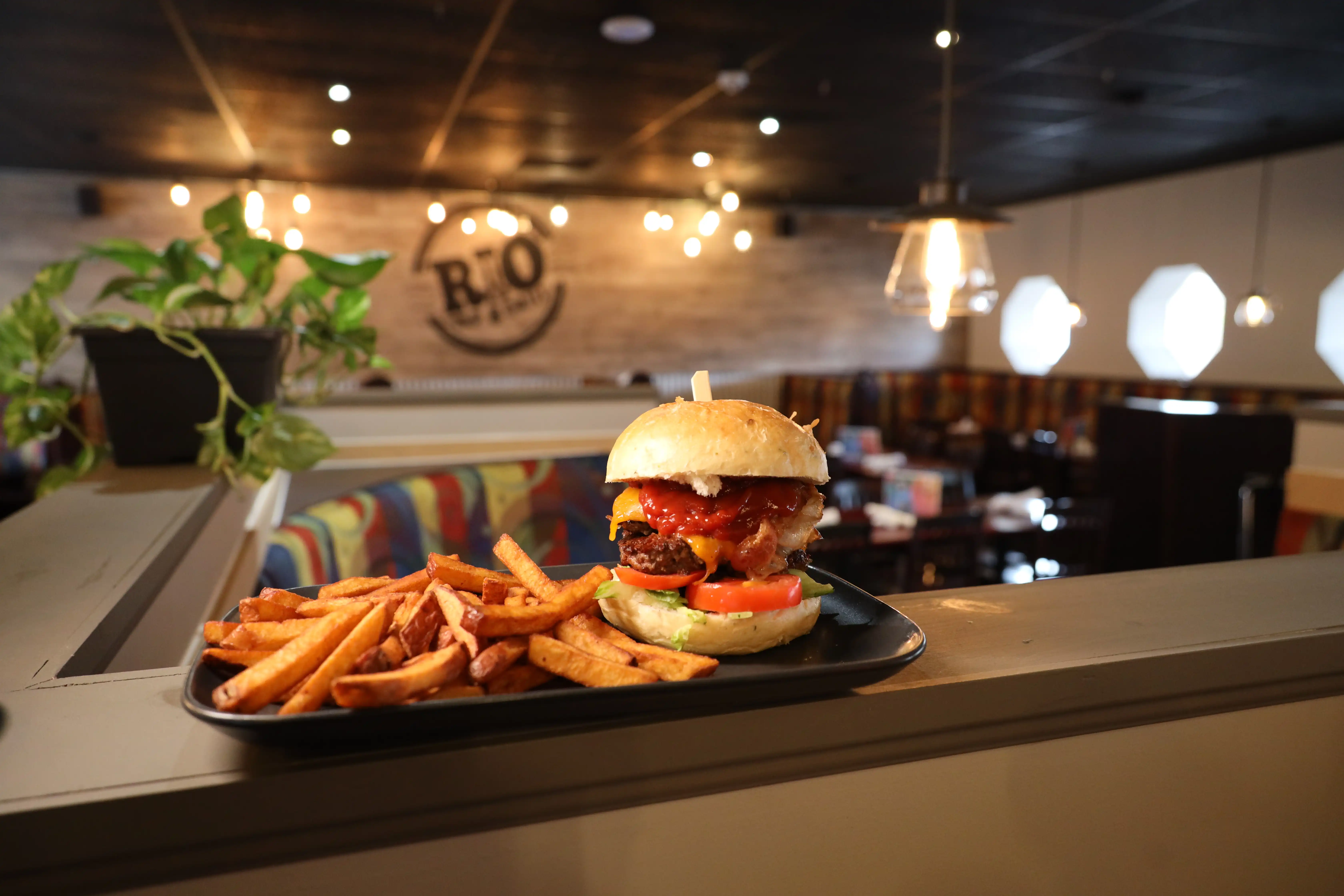 Rio Tap & Grill - Garlic Bread