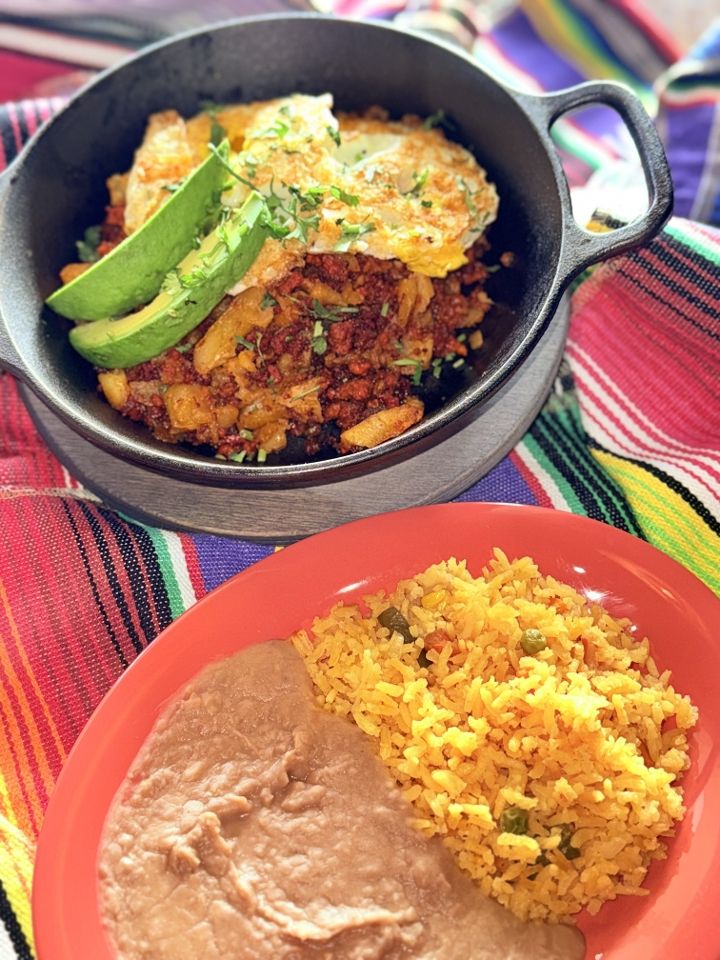 Loco Peppers Sports Cantina | Toast