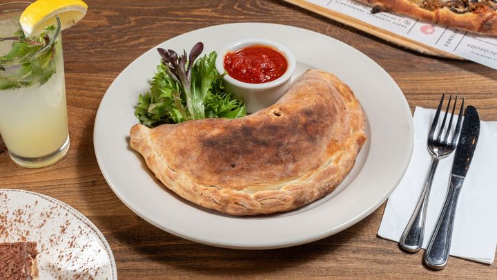 Create-Your-Own-Calzone | Tomatina