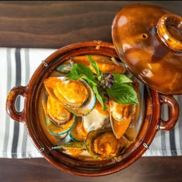 936 Justison Street - S1 - Tom Yum Soup