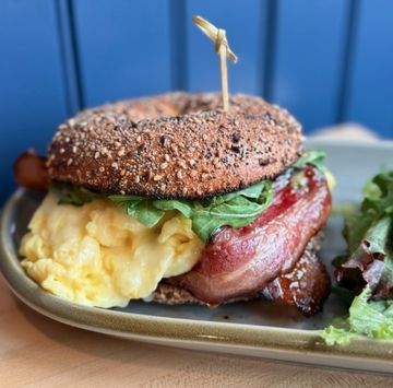 Farmers Daughter - Sudbury - BBQ Chicken Benedict