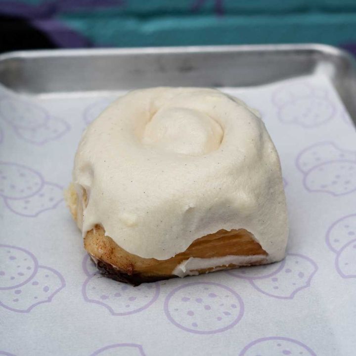 Sugar Shane's Sandy Springs - Blueberry Roll (pre-order)