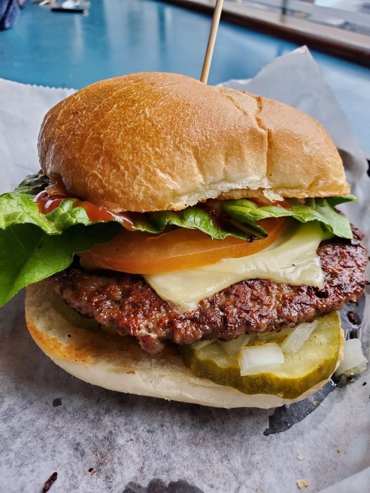 Lucky's Roadside Stand - Ambler - Incomparable Bacon Cheddar