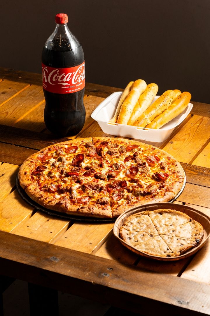 1350 E. Main - 14" Buffalo Chicken