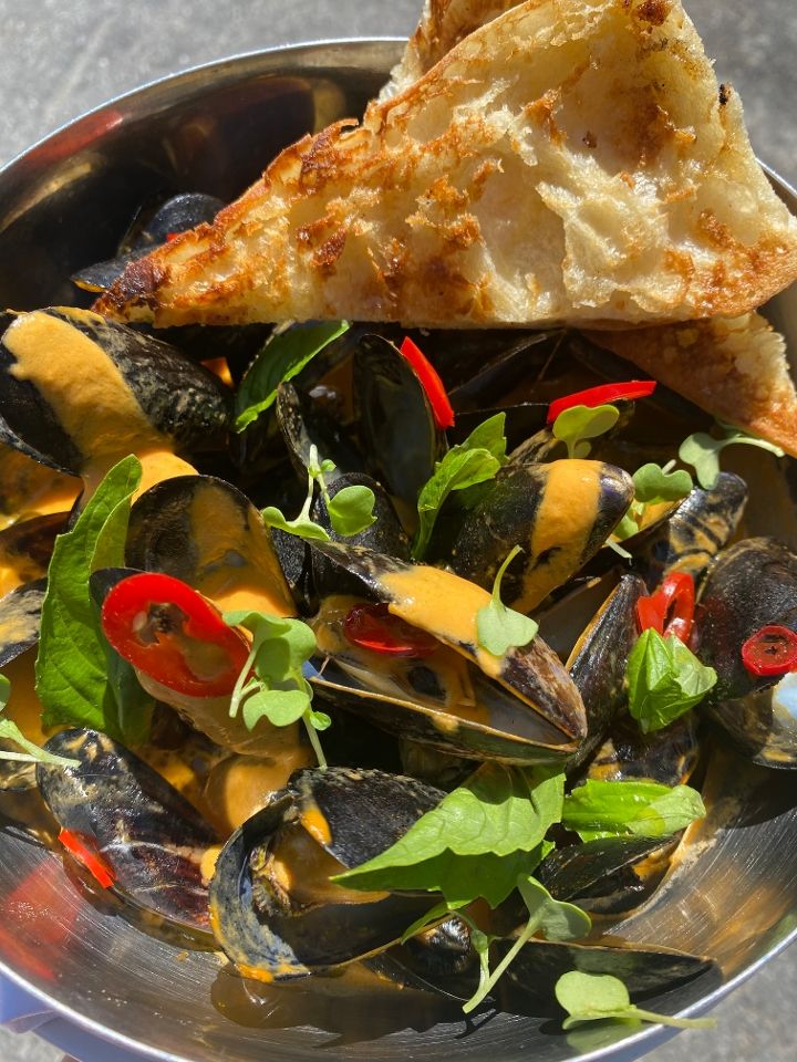 Mogan's Oyster House - Razor Clams