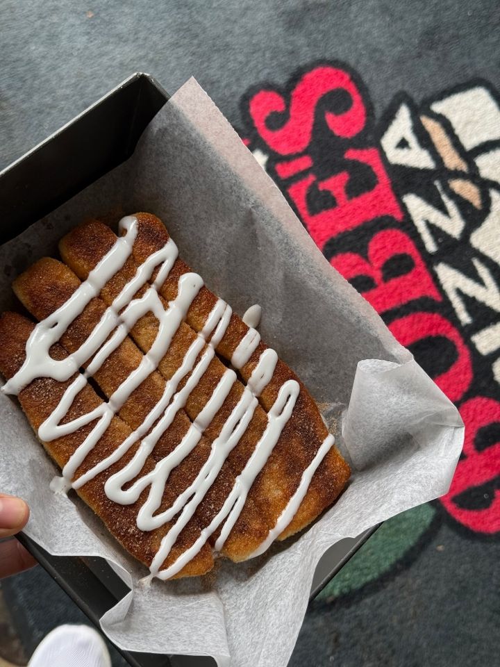 Bobe's Pizza | Vincennes - Full Dozen Cinnamon Rolls