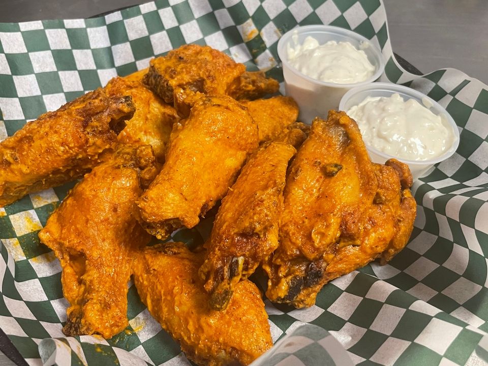 6 Wings Fresh Jumbo Wings | The Philly Special