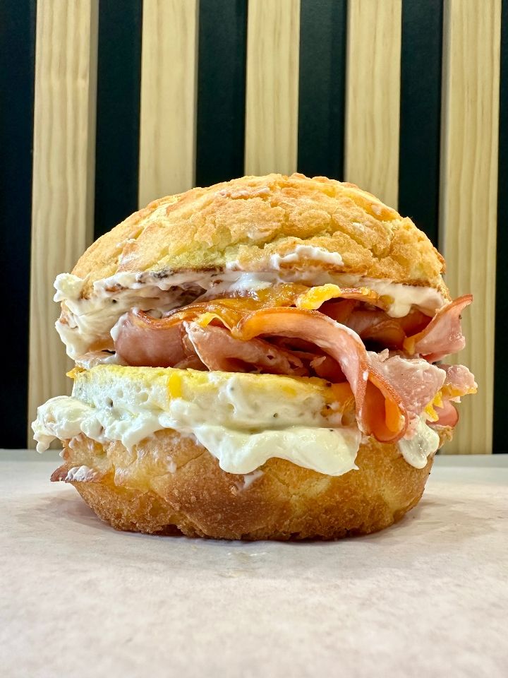 Ghost Sando Shop - Toluca - Mr. Pibb