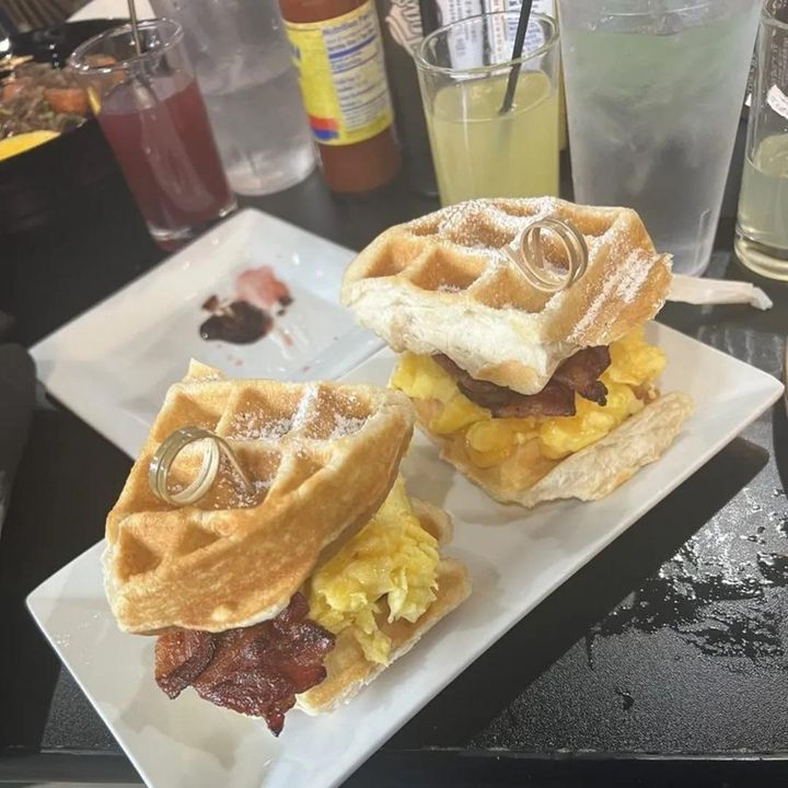 Toast It Iz - Hubbard 22 E Hubbard St | Toast
