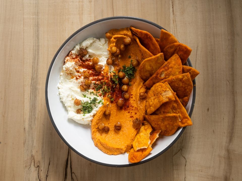 Tribute Coralville - Black & Blue Chips