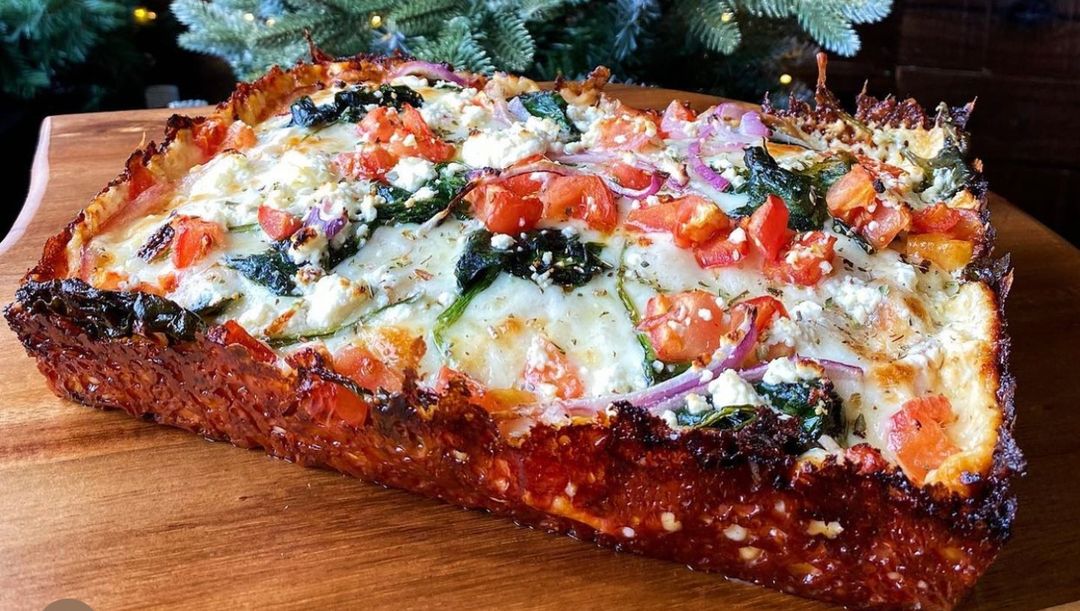 Crust Pizza - Morton - SMALL Round Pizza & 5 Wing Special