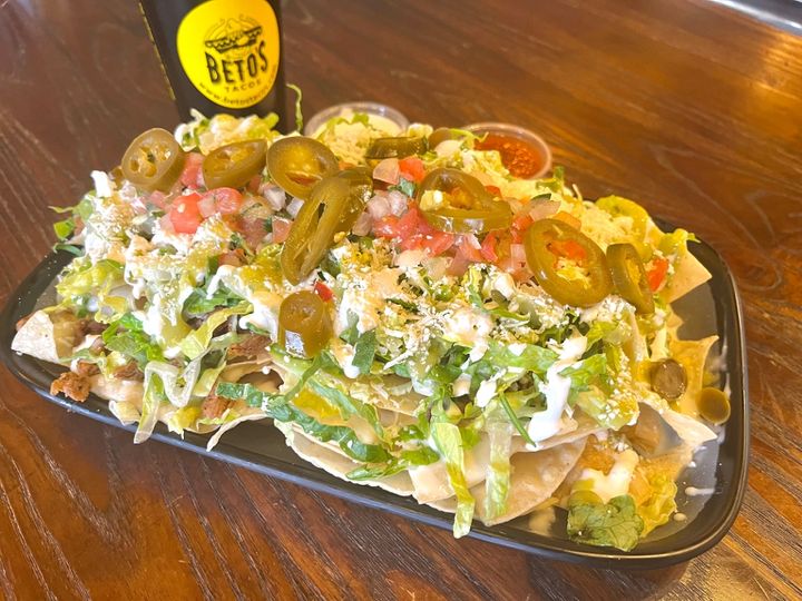 Nachos De Pollo | Beto's Tacos