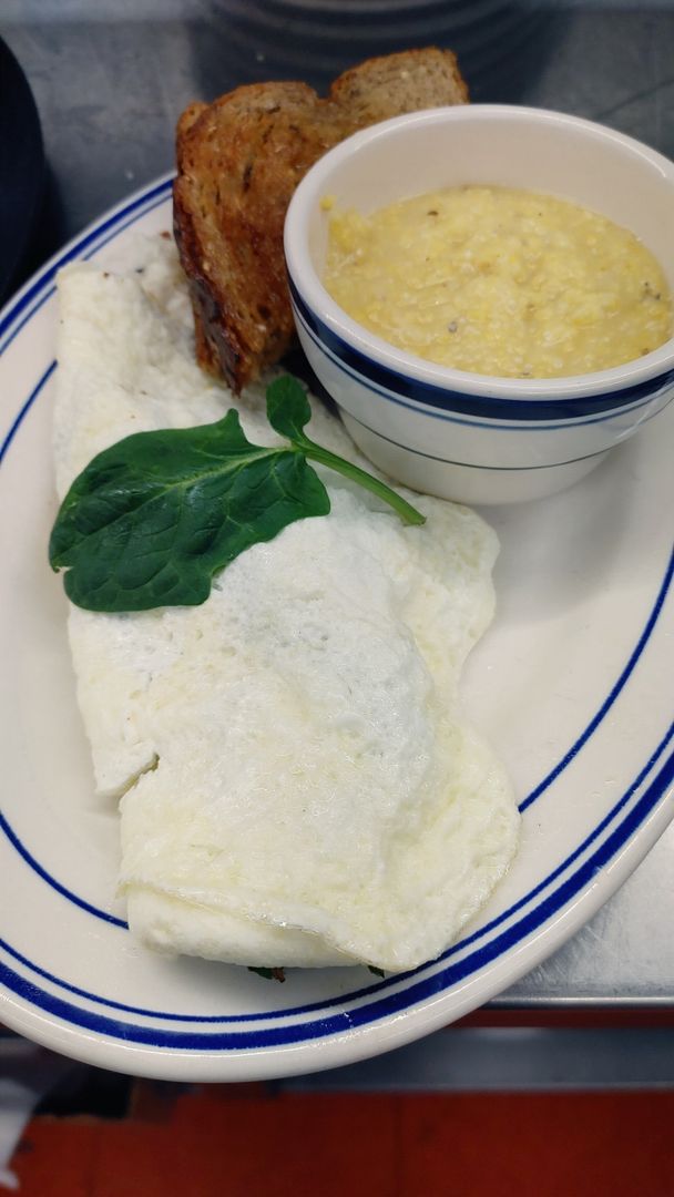 Fixins 8300 East Oak Island Drive, Oak Island NC 28465 - Quiche, saus ...