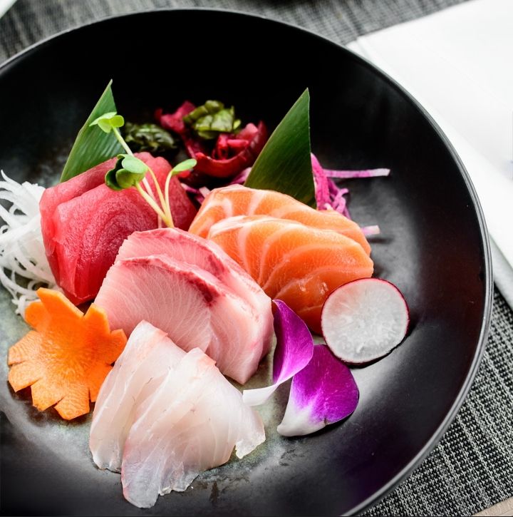 Arlington - L Eel + Avocado