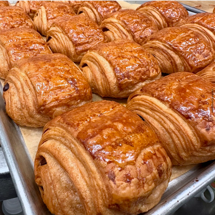 Gateway Plaza - Bingo-Bango's Guava Colada Soda