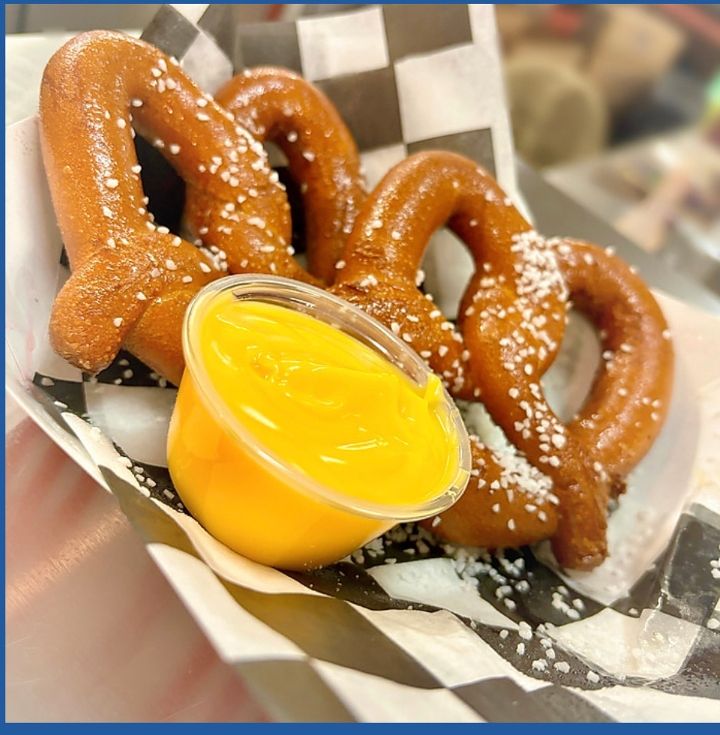 Dynamite Dawgs - Cookie Monster Shake