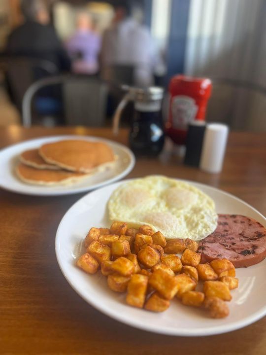 Right Side Restaurant | Toast