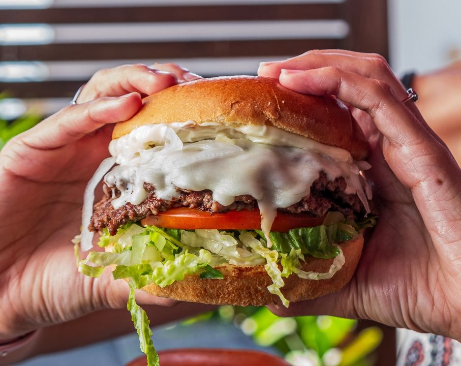 Yes! Miami Beach - Avocado Crispy Chicken Sandwich 🌶️