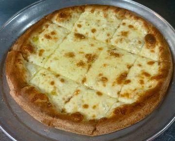 Giovanni's Italiano Cucina - 14" Half & Half Specialty
