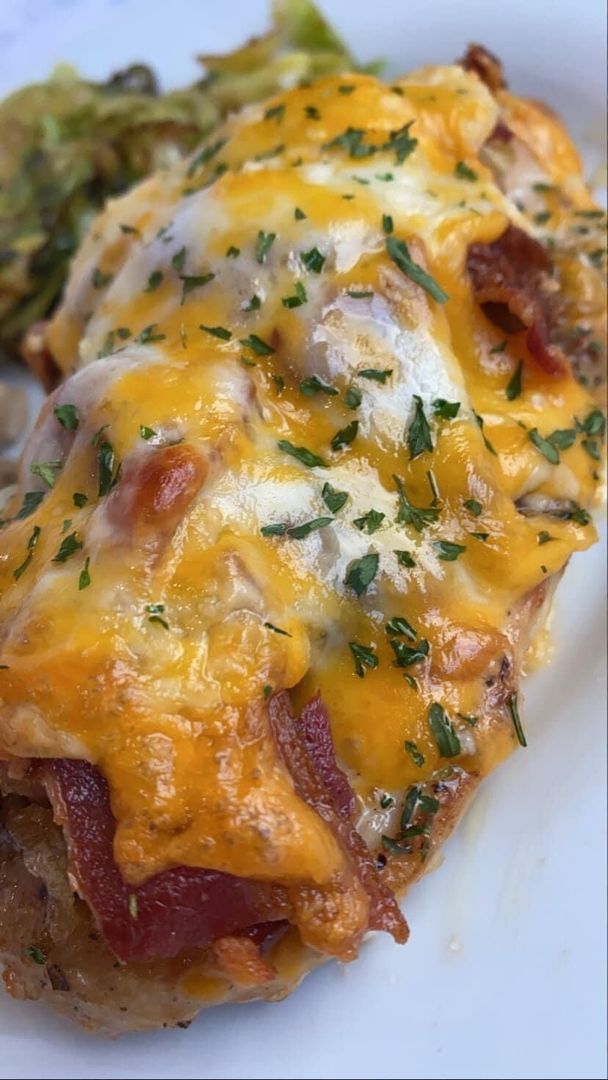 23 W Broad St - Apple Juice