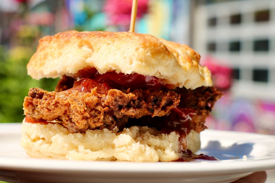 2669 Larimer St - Medi Bowl