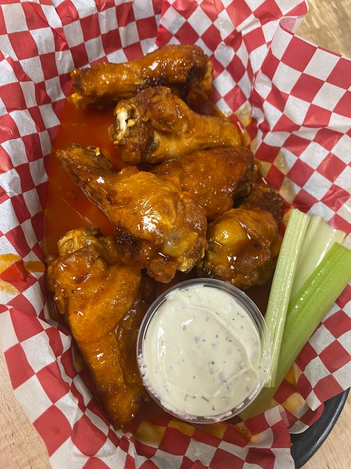 Covered Bridge Inn - Buffalo Wings 10