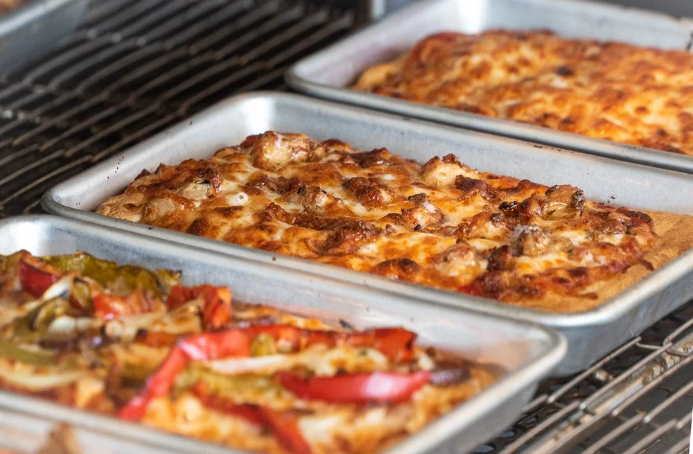 141 Newburyport Turnpike - Small Meat Lovers Pizza