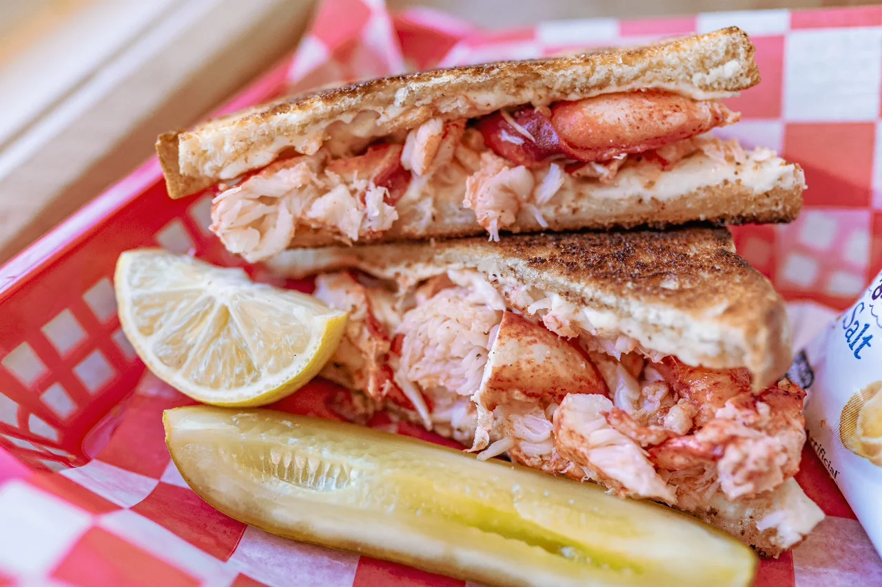 La La Lobster | Yardley - Shrimp Roll