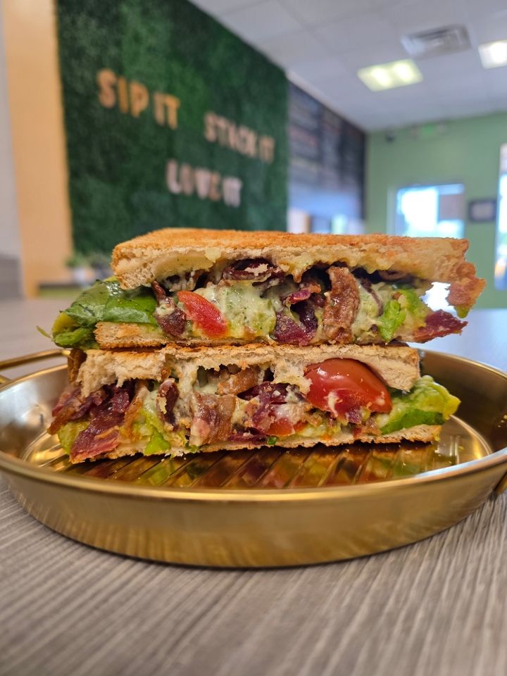 Sip And Stack - Maryland Seafood Quesa-dini